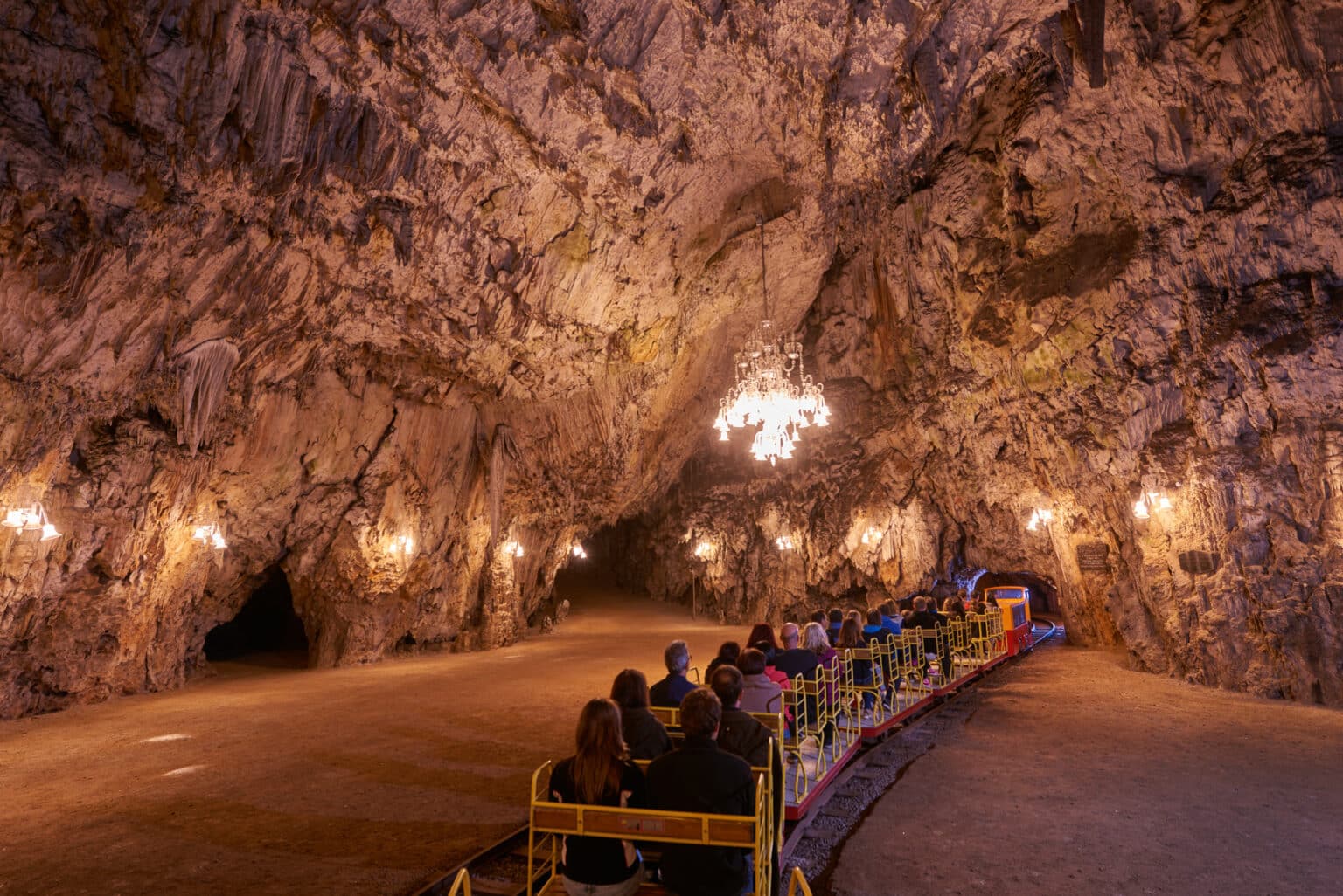 Visiter les grottes de Postojna en Slovénie : le guide complet - Les ...