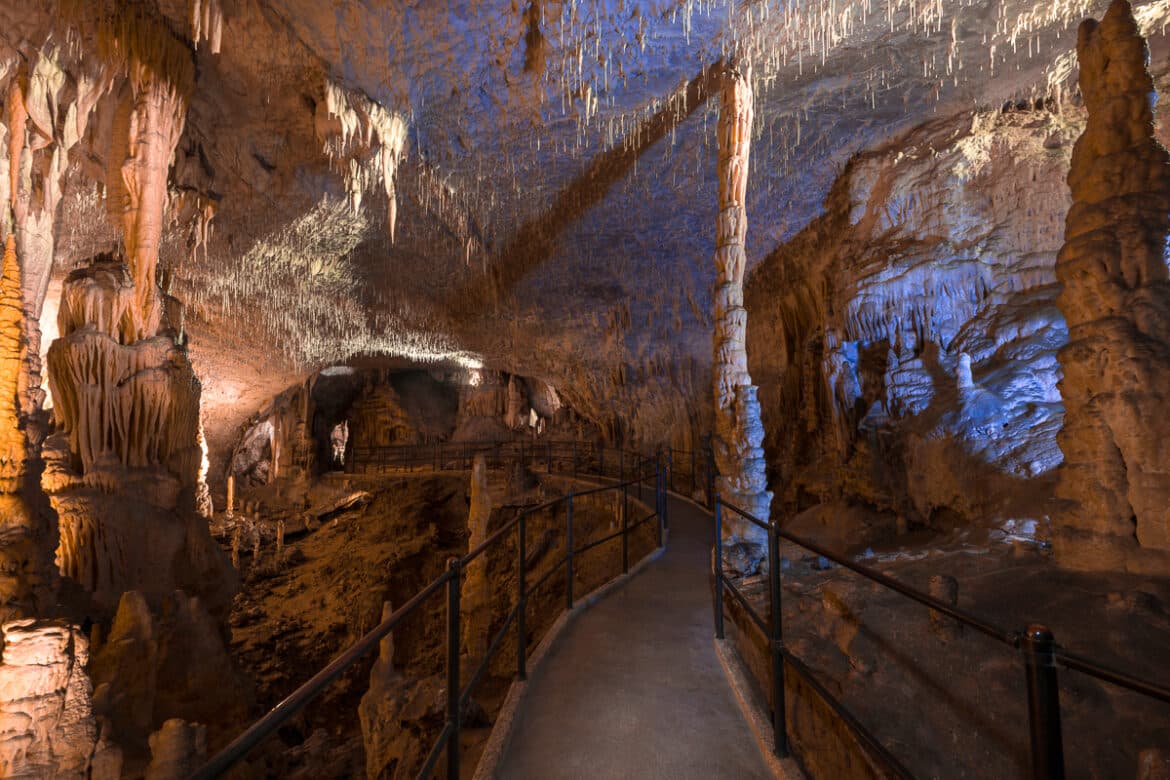 Visiter les grottes de Postojna en Slovénie : le guide complet - Les ...